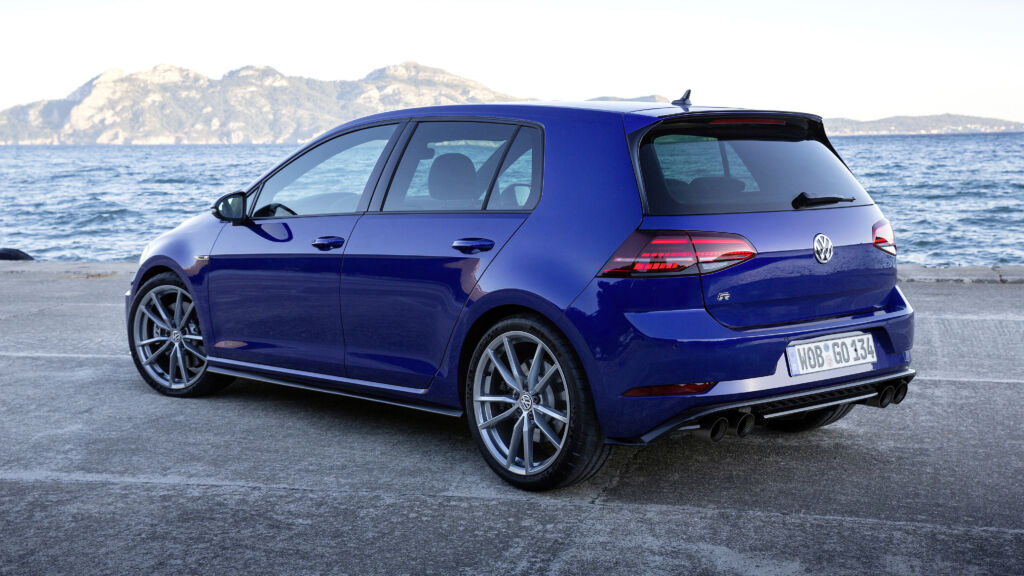 Listino Volkswagen Golf 7 R - prezzo - scheda tecnica - velocità - Veloce