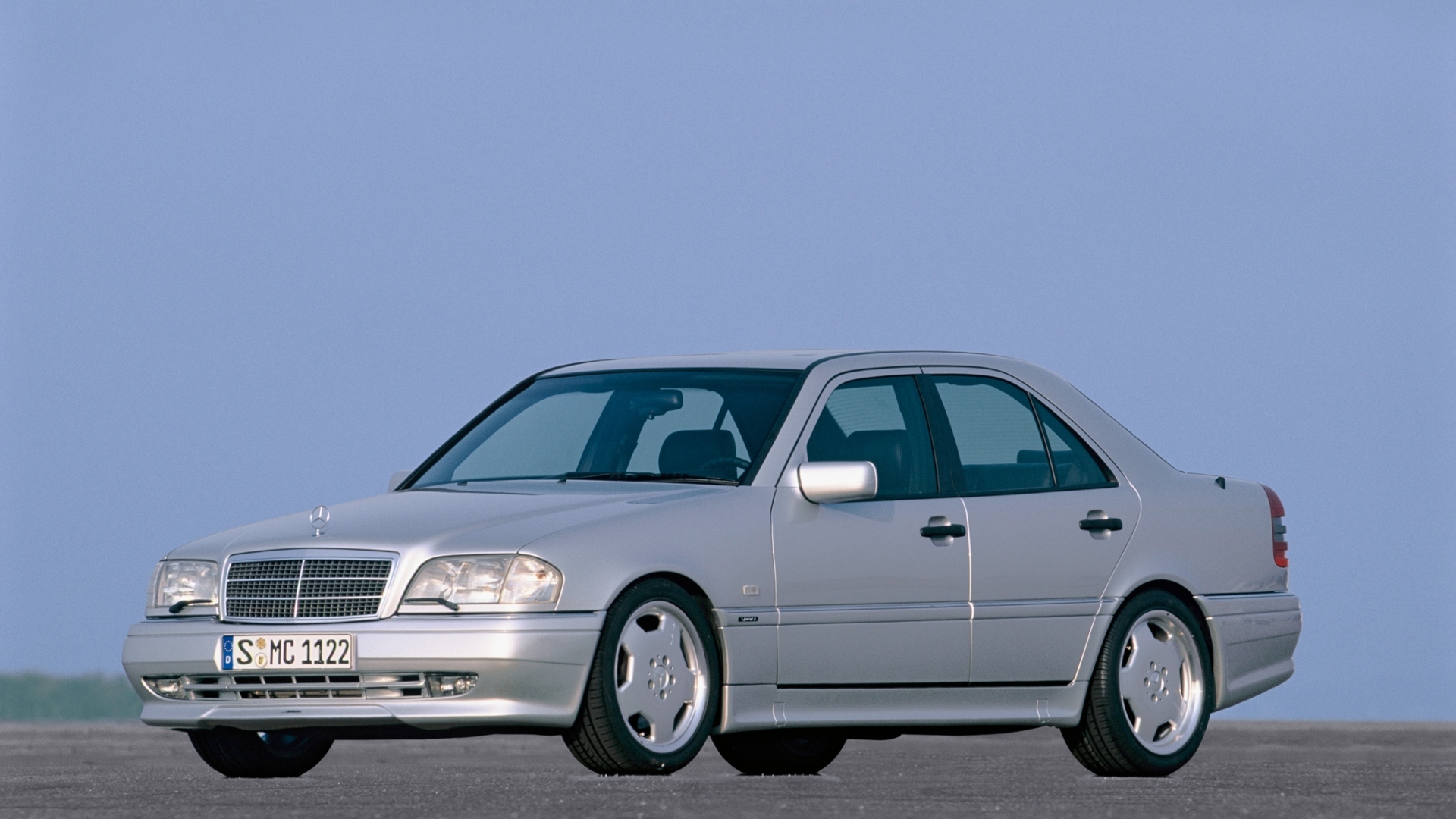 Mercedes C36 AMG: di traverso, con classe - Veloce