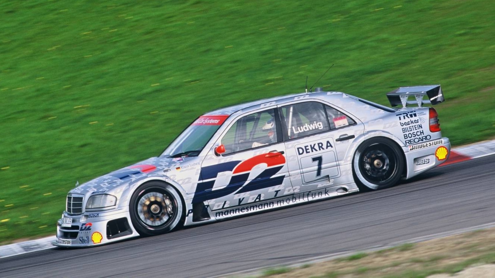 Mercedes C36 AMG: di traverso, con classe - Veloce