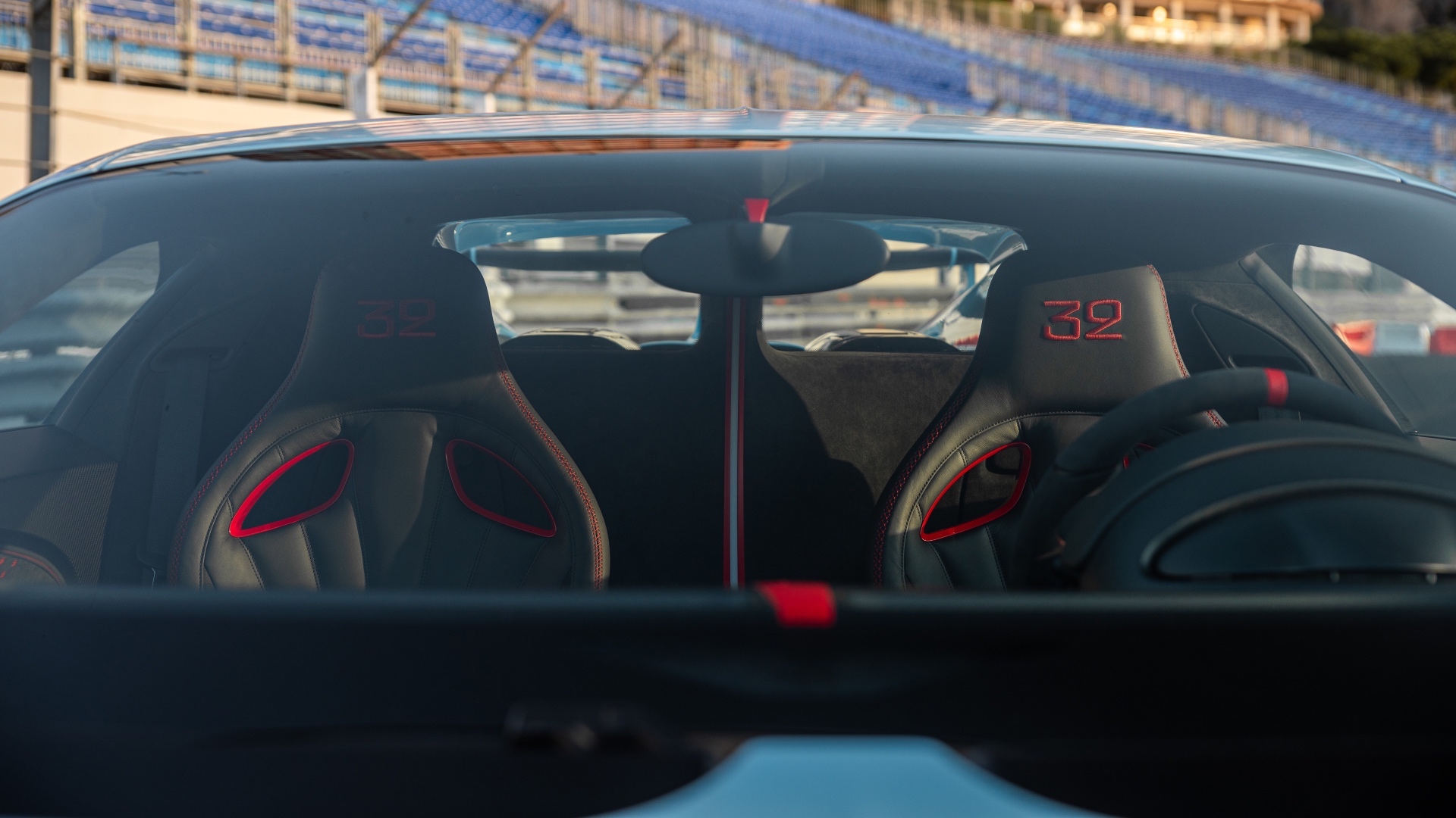 L'esclusività non basta mai: le Chiron uniche - Veloce